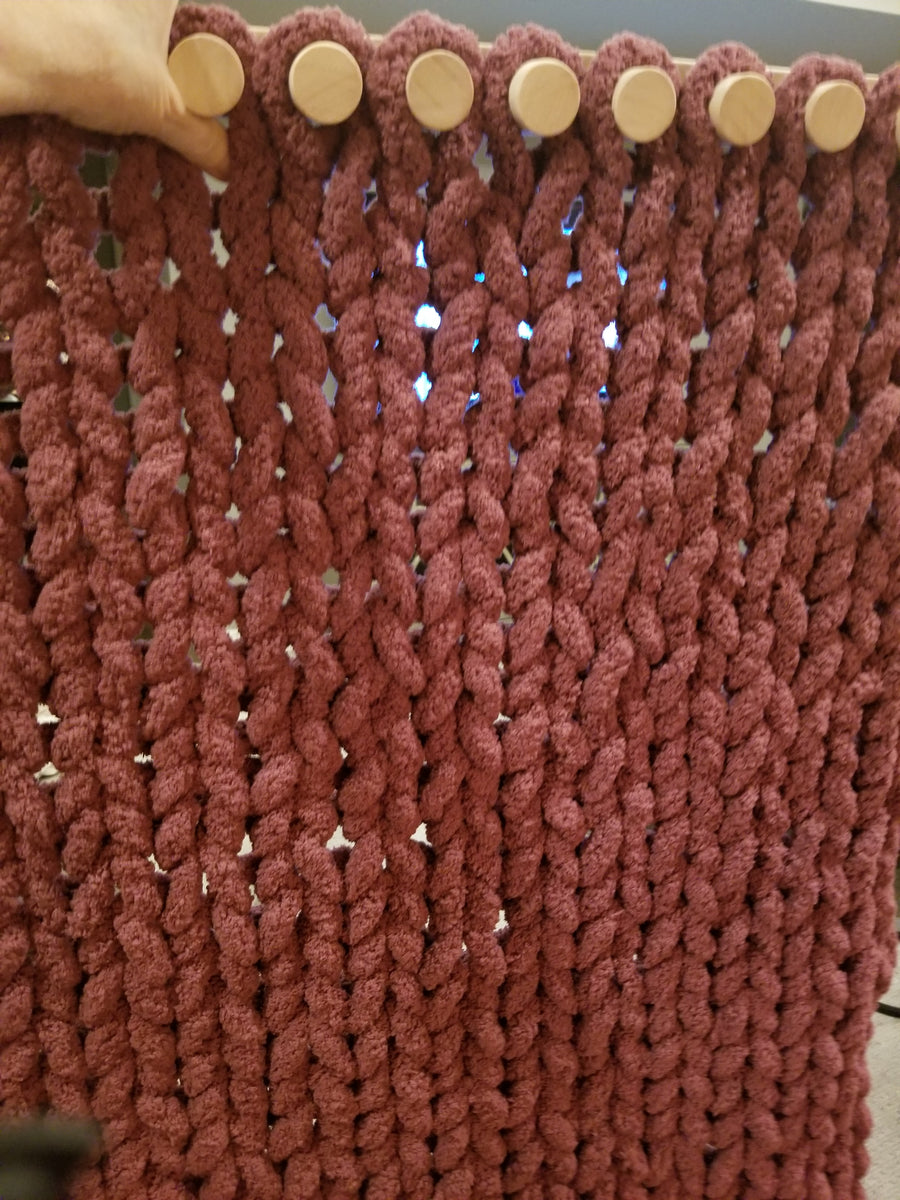 Discover the One-of-a-Kind Chunky Blanket Knitting Loom – Uppercase Designs