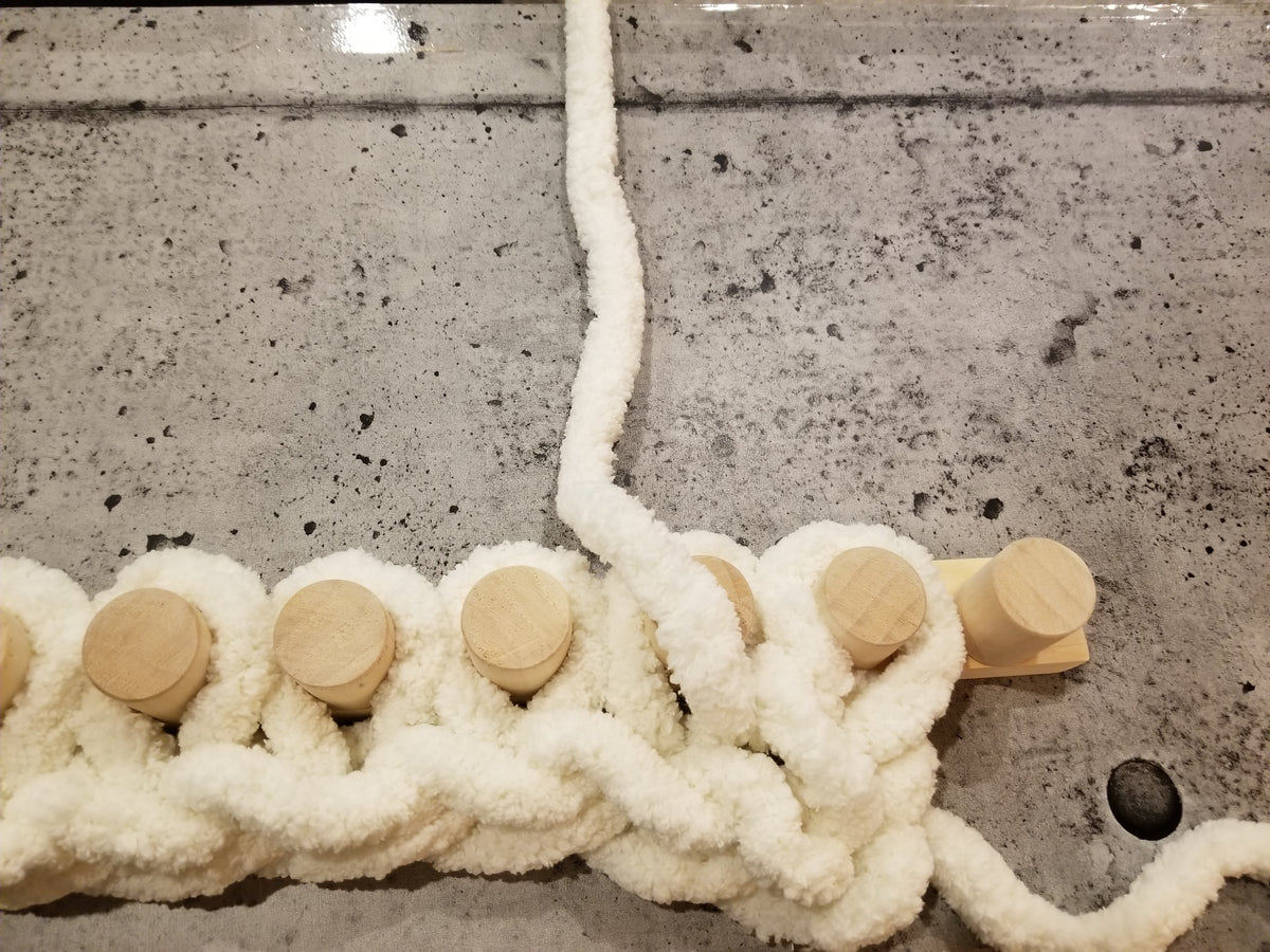 Looming Relaxation – Uppercase Designs