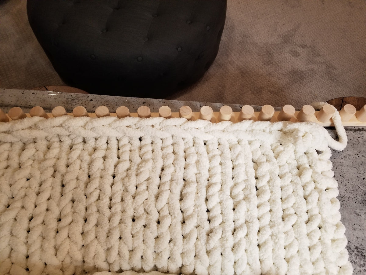 Incredibly Fast Looming – Uppercase Designs