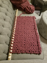 Custom Chunky Blanket Loom for making chunky knit blanket, Hand Loom ...