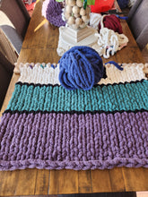 Custom Chunky Blanket Loom for making chunky knit blanket, Hand Loom ...